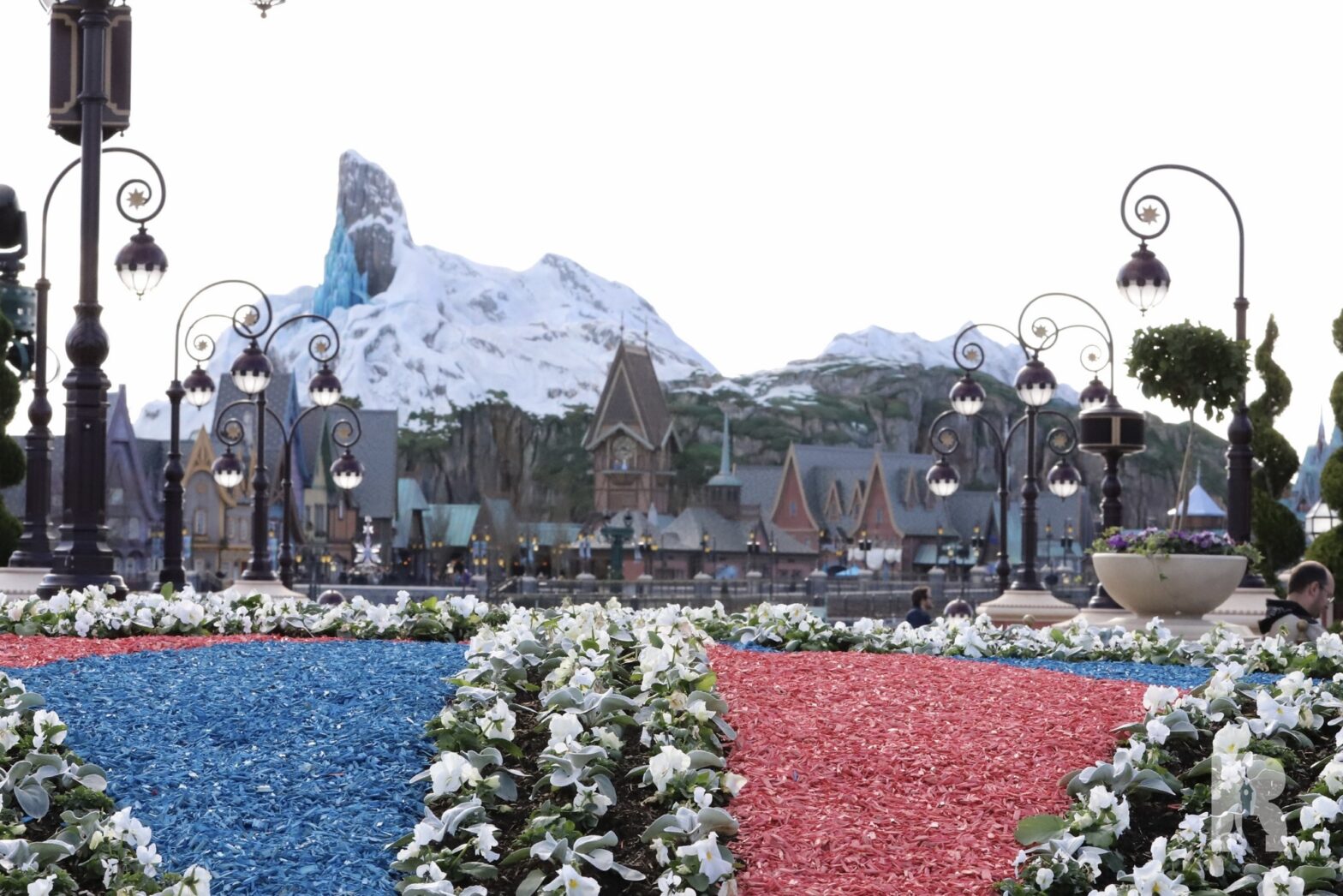 Disney Adventure World Special Report: Adventure Way & Adventure Bay ...